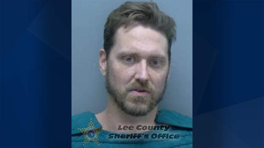 Man accused of drunkenly pulling out knife at Cape Coral bar