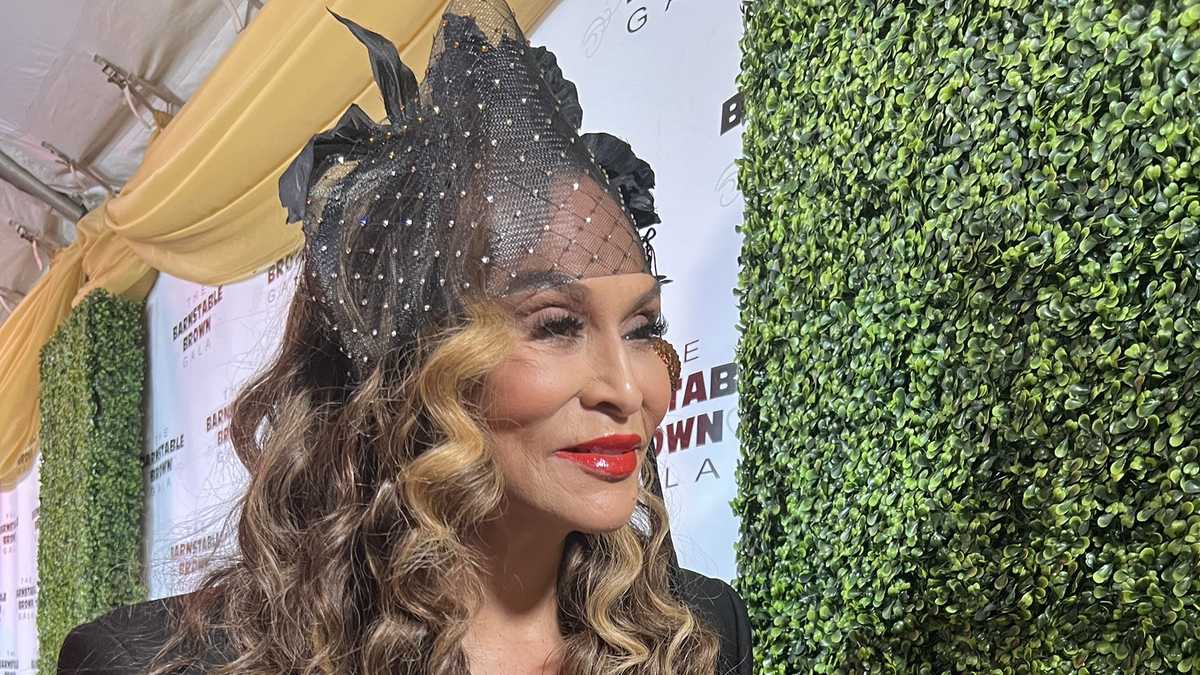 Stars come out for Derby Eve parties across Louisville