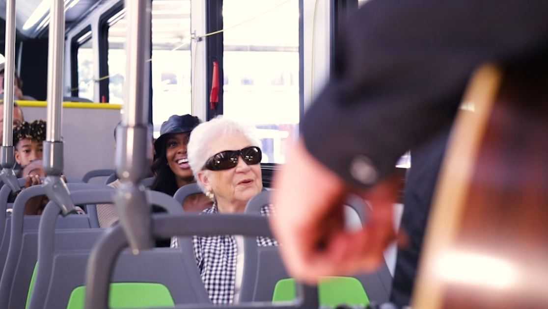 South Carolina: City bus turns into stage for 'Tiny Bus Concert'