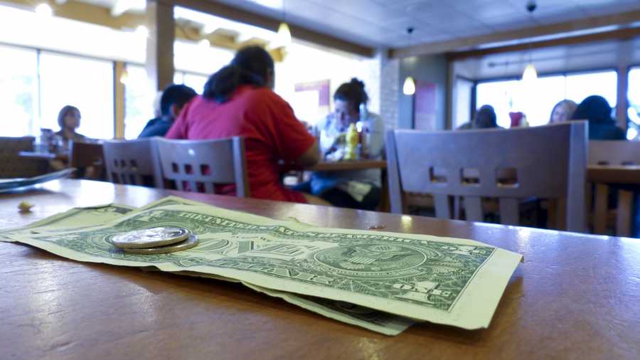Poll reveals the best, worst tippers in the U.S.