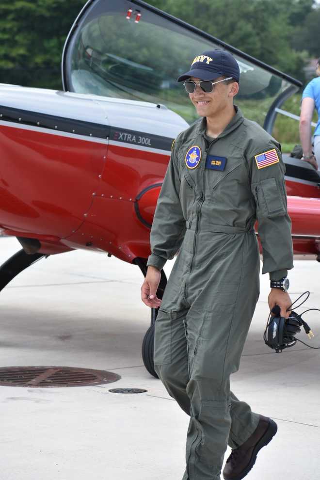 Mandeville High student graduates from elite U.S. Navy Summer Flight ...