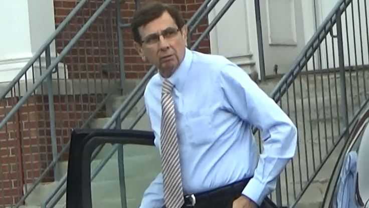 Longtime court clerk retires amid investigation Longtime court clerk retires amid investigation