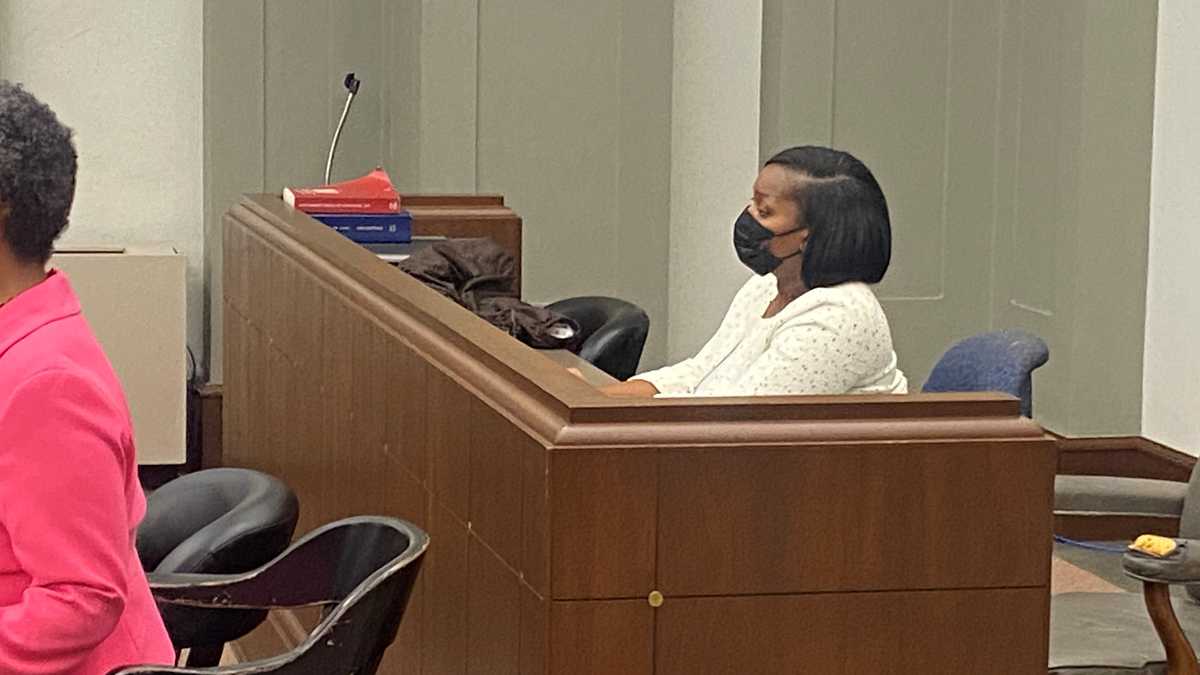 Election official, 2 others charged in embezzlement scheme, go before judge