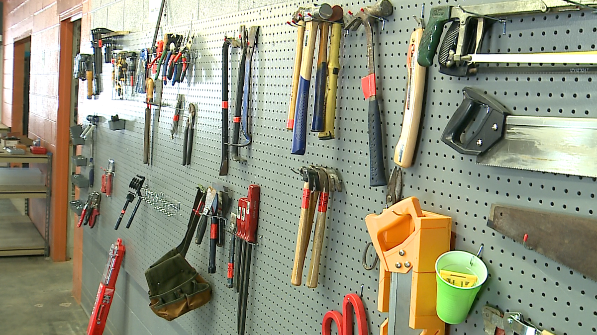 Affordable tool-lending service in Shelby Park helps community