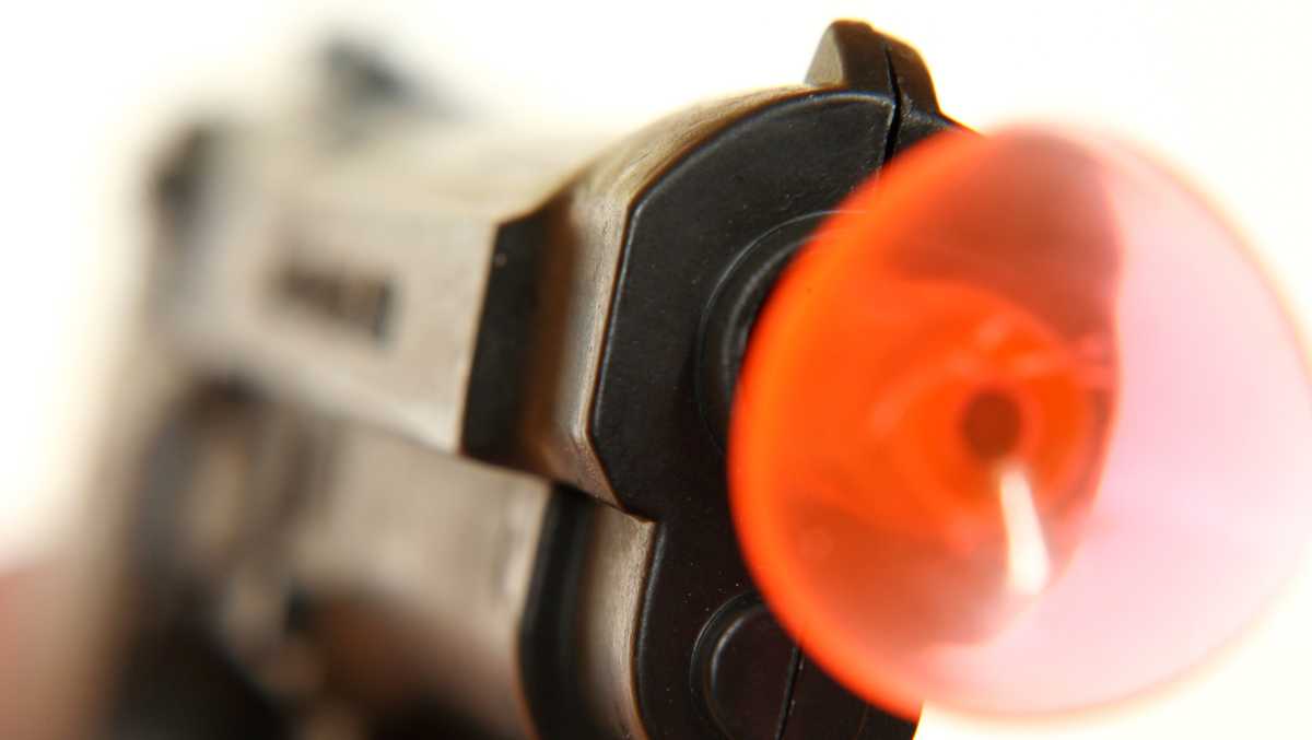 Fake firearm pointed at students at Rio Rancho High School