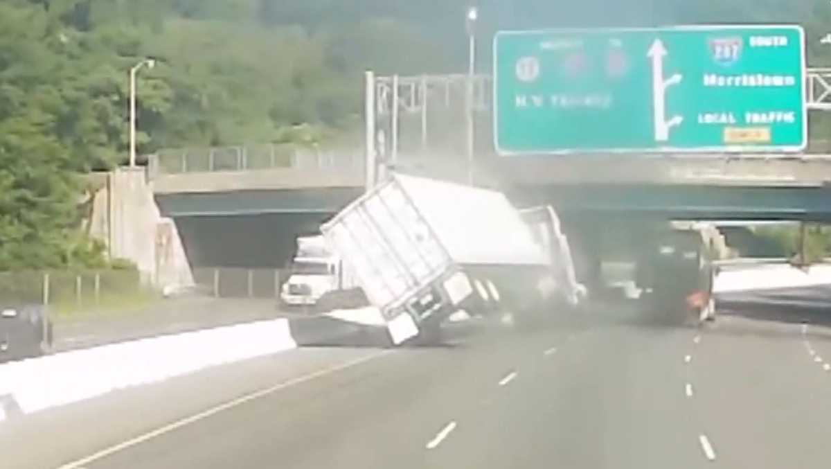 Wild video: Road rage confrontation results in tractor-trailer flipping ...
