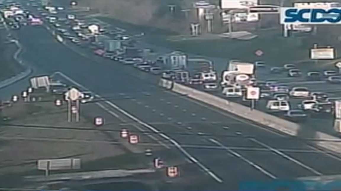 Crash causes major backup on I-85 during Monday morning commute