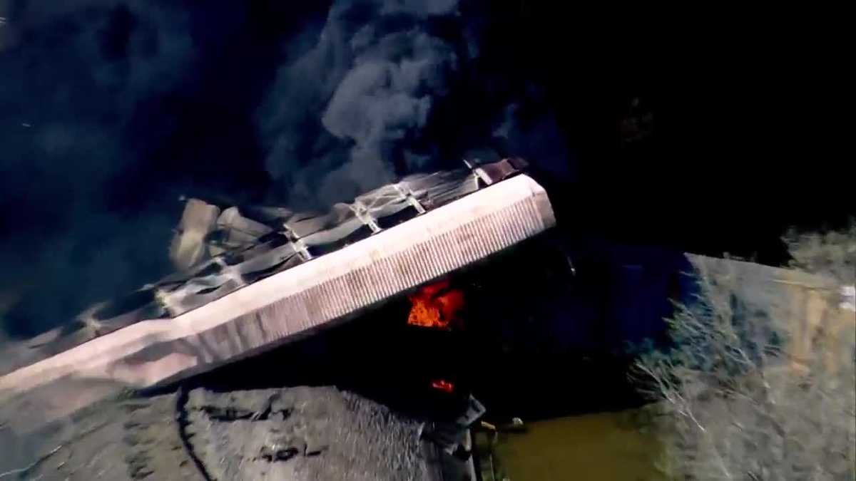 Freight train derails in Bullitt County, some cars on fire