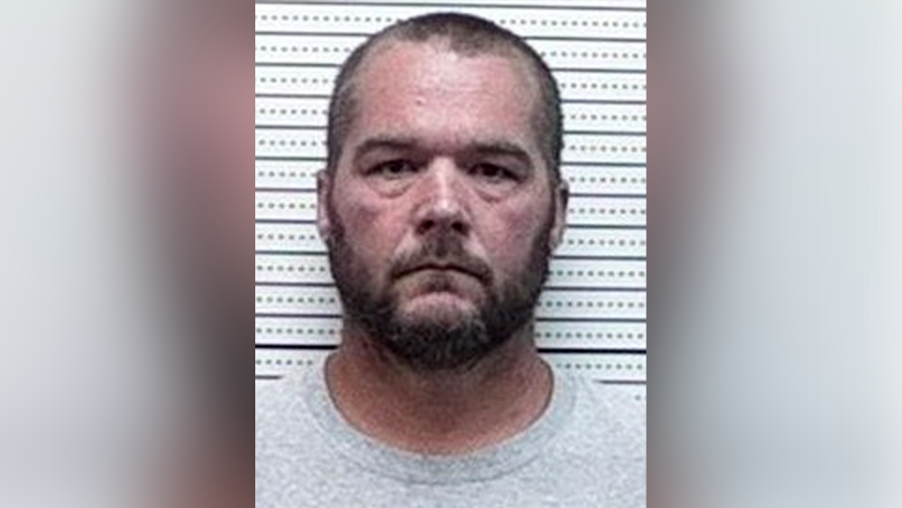Georgia corrections officer accused of smuggling contraband - WJCL