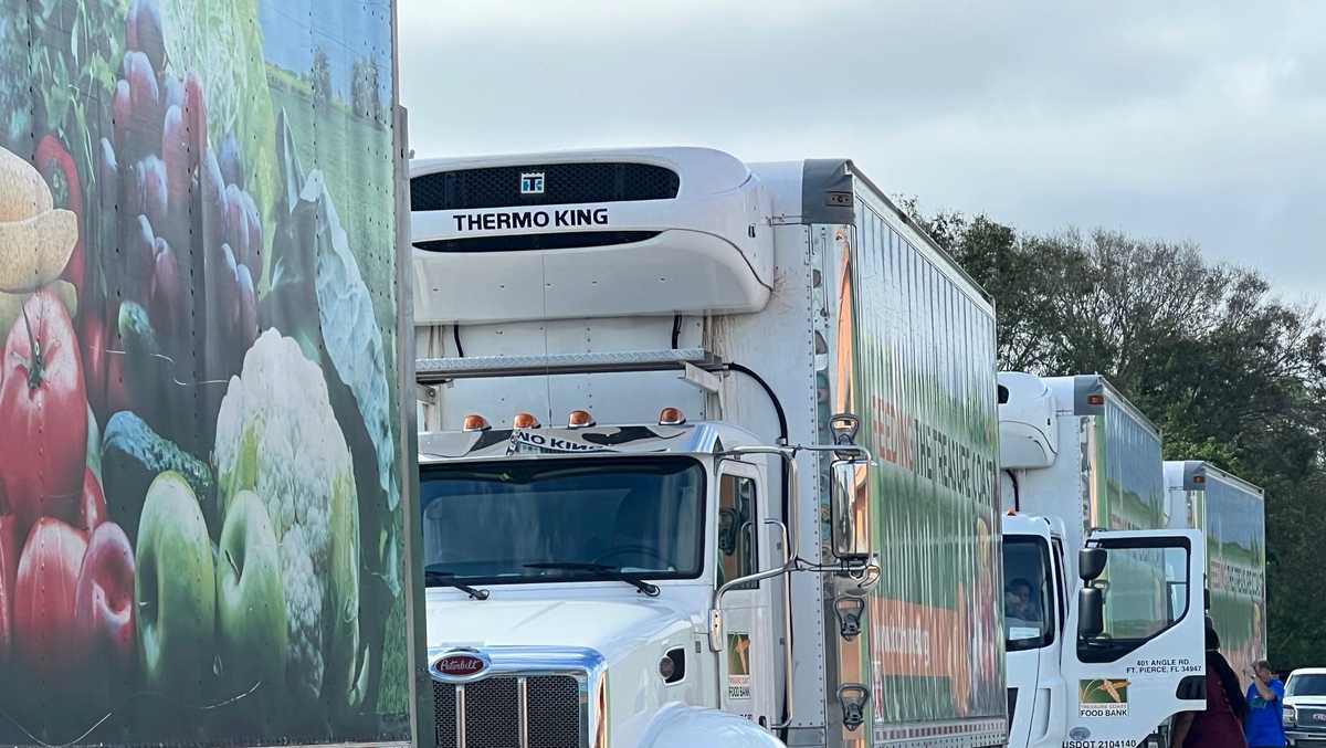 Florida food bank delivering to seniors in need for holidays
