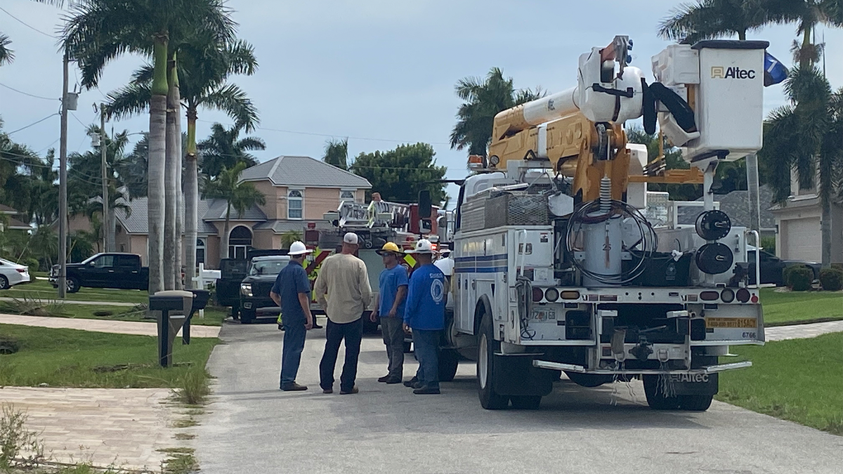 Worker critically injured electric shock ladder Cape Coral home