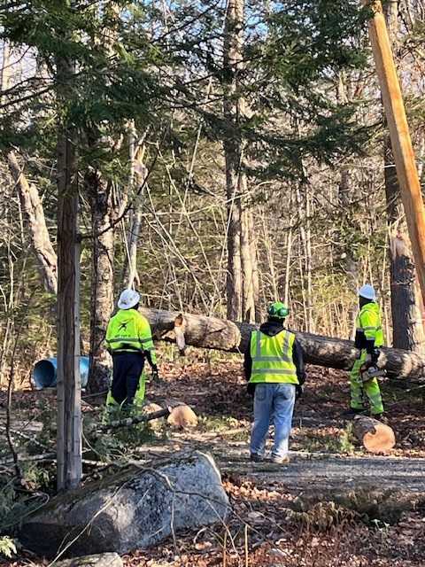 Maine family shares incredible generosity, kindness of power crew