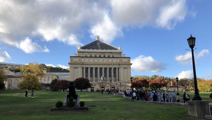 Hundreds attend memorial service to honor Tree of Life lives lost one ...