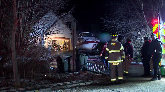 Firefighter falls through floor at Kenosha County house fire
