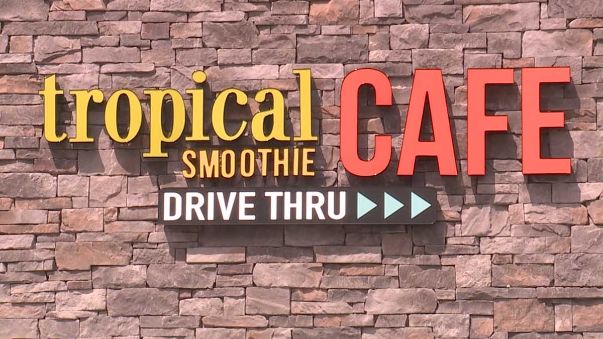 Tropical Smoothie Cafe giving back to health care workers Tropical Smoothie Cafe giving back to health care workers