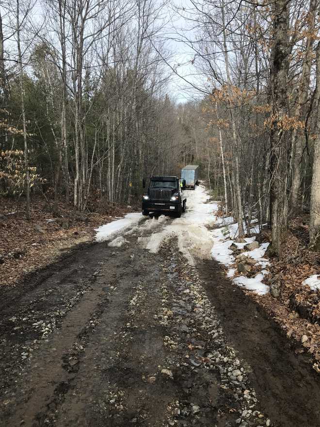 Driver from Pa. learns about Maine mud season the hard way