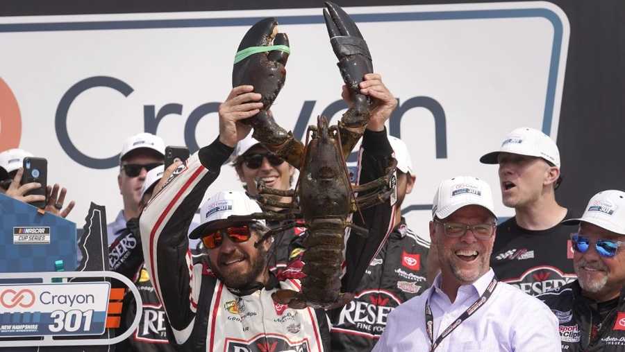 Martin Truex Jr. wins at New Hampshire Motor Speedway for 1st time in ...