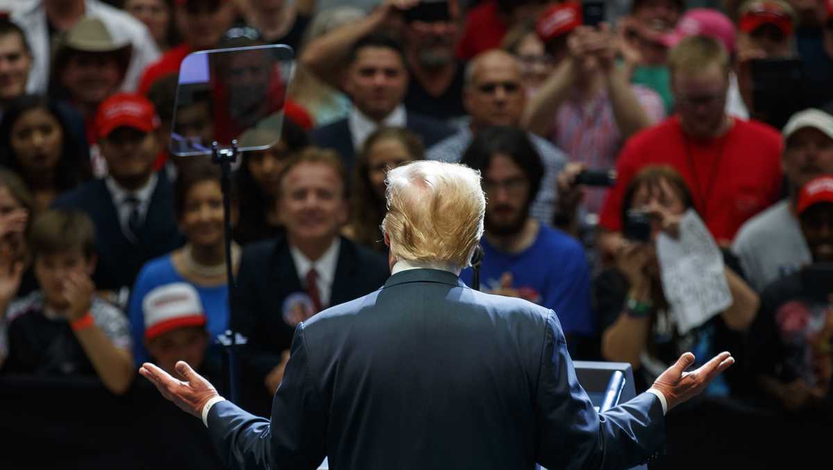 In Indiana, Trump urges GOP to mobilize for 2018 midterms