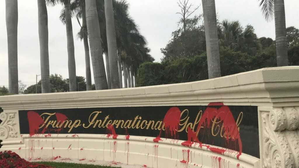 Sign at Trump International Golf Club vandalized