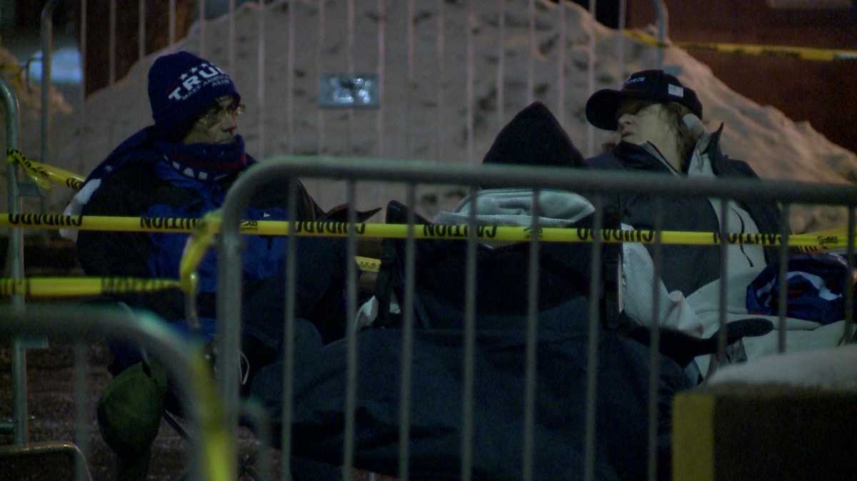 Trump supporters line up overnight for rally in Milwaukee