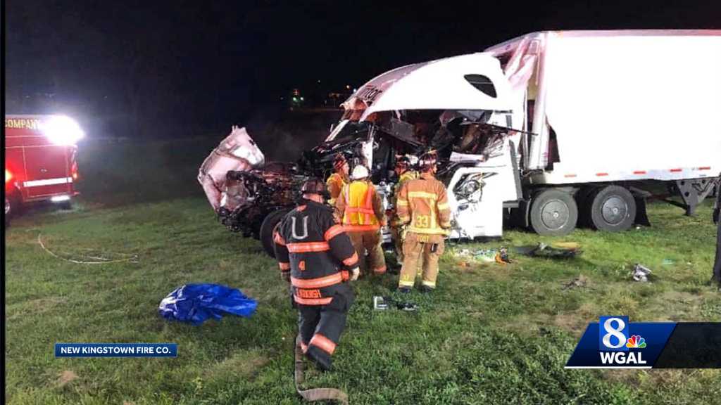 Tractor Trailers Collide On Interstate 81 In Cumberland County
