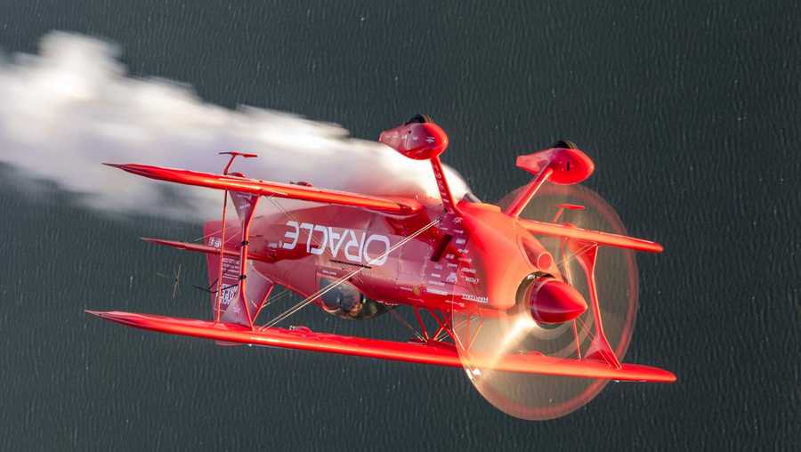 Salinas stunt pilot's plane heading to Smithsonian