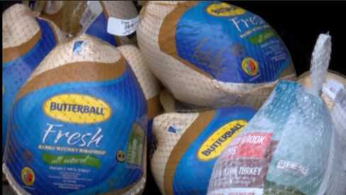 Neighbors donate turkeys to families in need