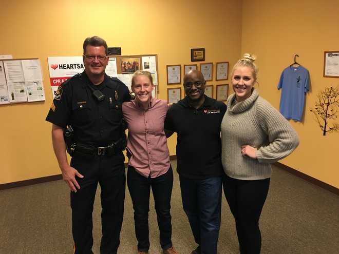 Woracek twins reunited with Omaha police officers who rescued them 20 ...