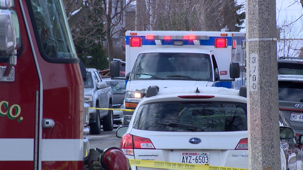 Witness tries saving two teens in Milwaukee Christmas shooting