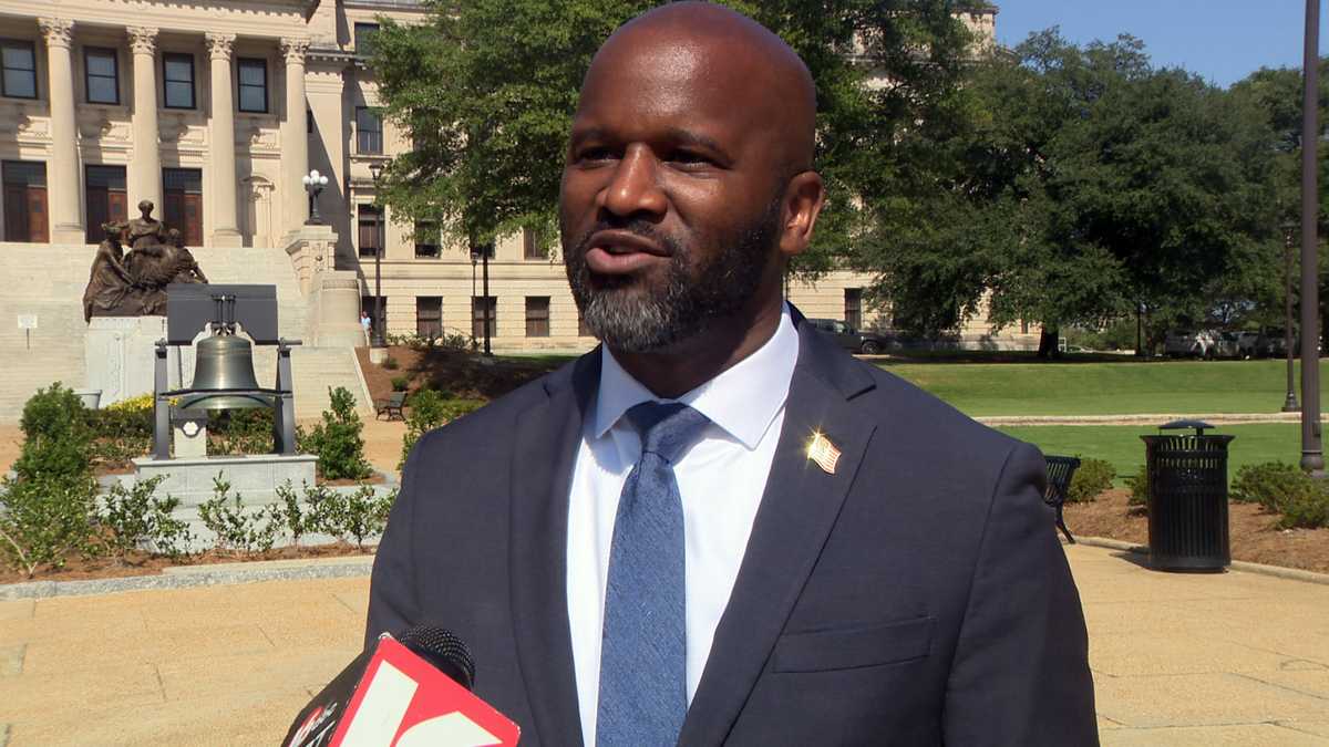 Democrat Ty Pinkins takes on longtime U.S. Sen. Roger Wicker on Nov. 5