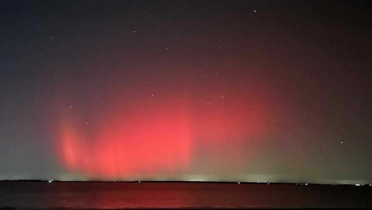 Rare northern lights dazzle viewers in and around Savannah