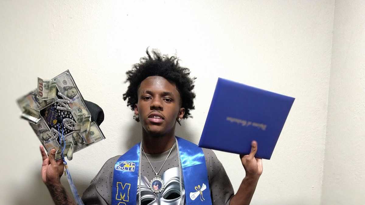 Senior Shout-Outs Slideshow 2025