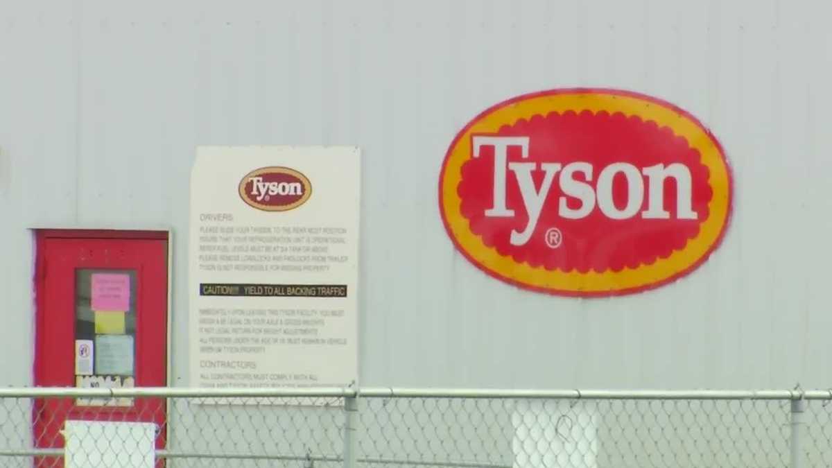 Tyson's Waterloo plant reopens after bomb threat