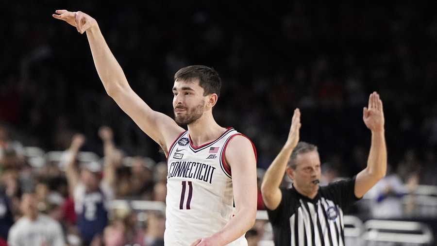 UConn puts Final Four beatdown on Miami, 72-59