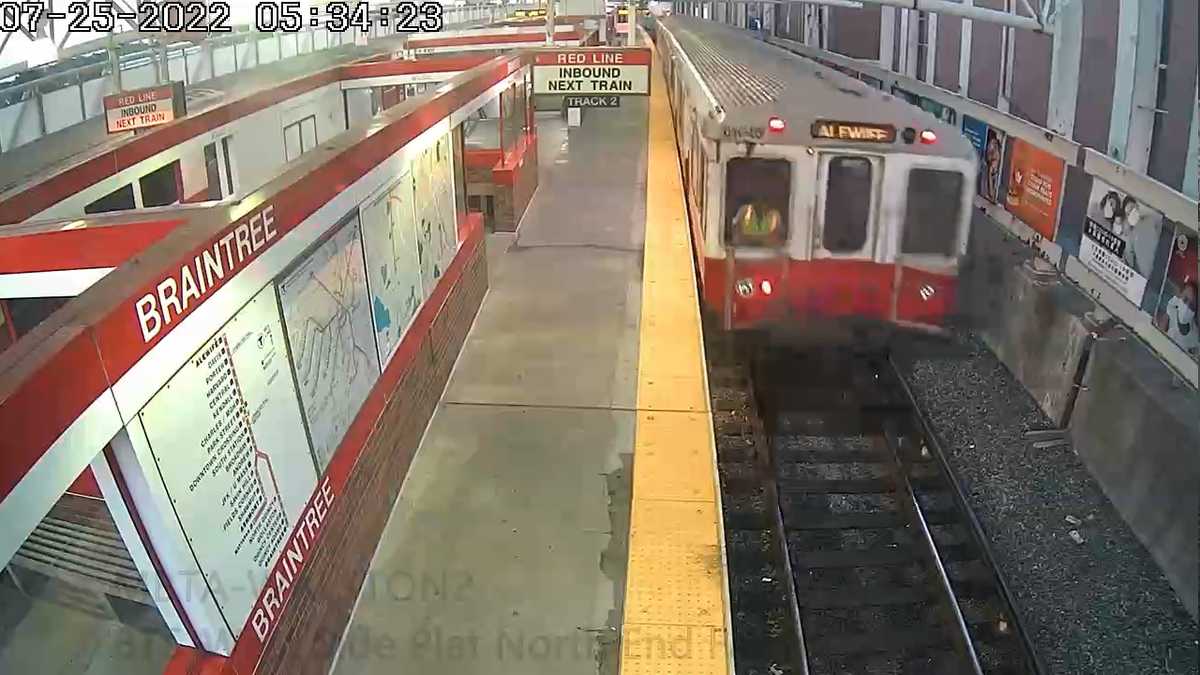New video shows runaway Red Line train rolling through station