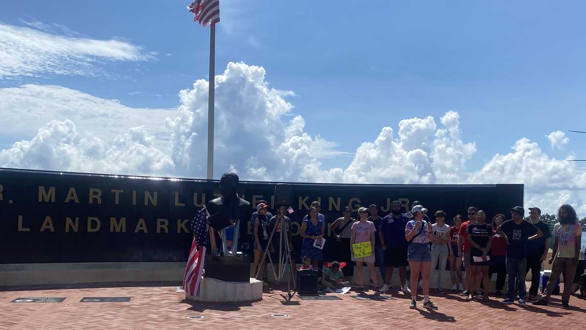 Activists talk about lack of freedom on Independence Day