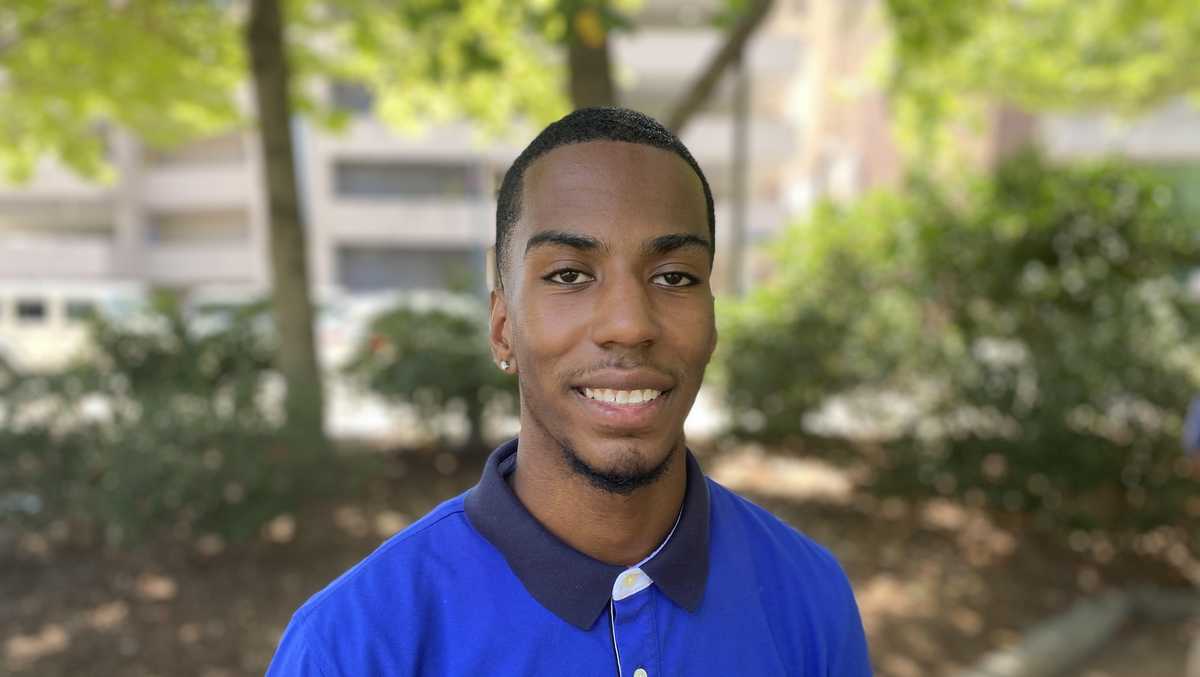 Javon is a starting forward for his basketball team.