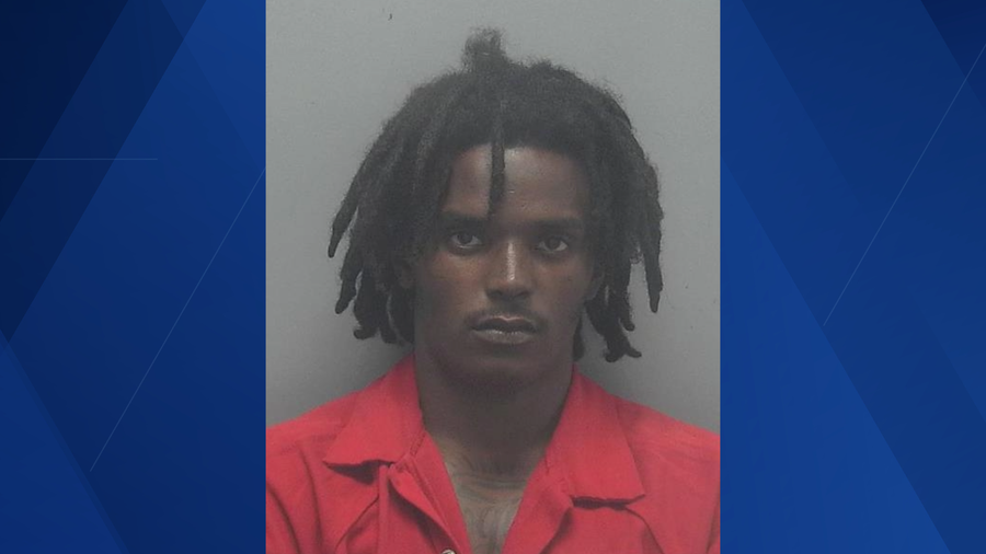 Law enforcement looking for Fort Myers man who violated probation on ...