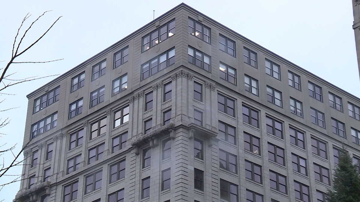 Time & Temperature building goes on auction block Tuesday