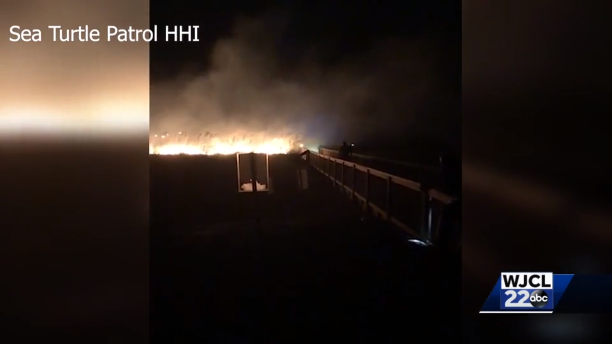 Illegal fireworks display leads to Hilton Head Island beach fire ...