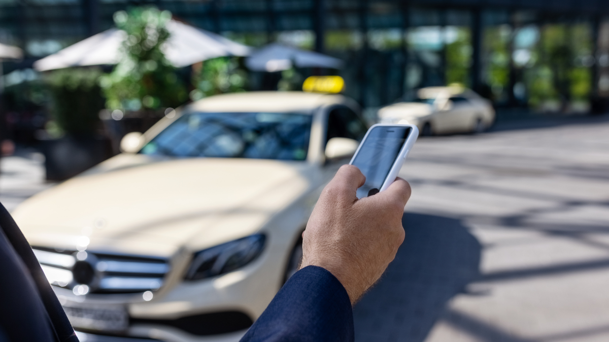 Rossen Reports: Hertz under investigation, how to check if your rental ...