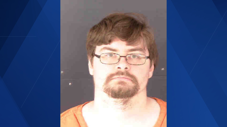 Arcadia man arrested, faces 34 child porn charges