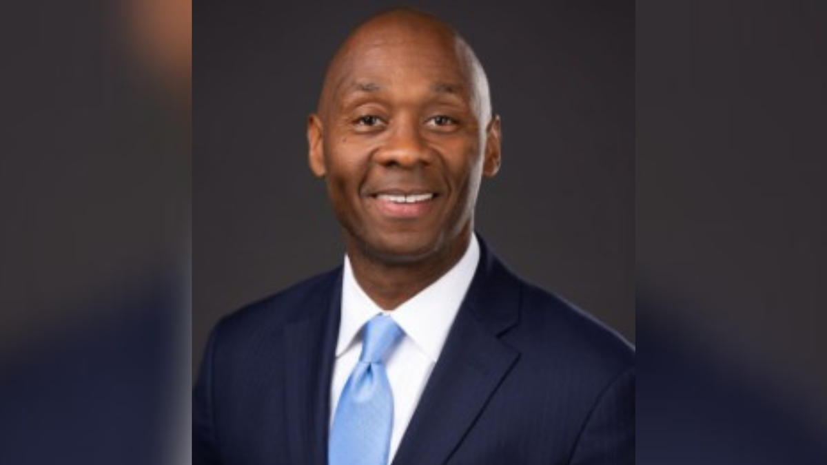Muhammad Ali Center names DeVone Holt as CEO