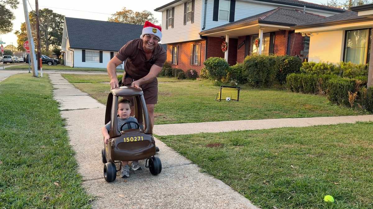 UPS driver spreads holiday cheer in New Orleans