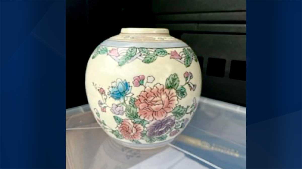 Deputies find urn at Goodwill store in Lee County