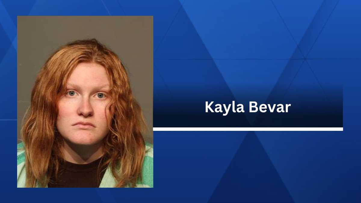 Iowa woman charged after child reportedly drowns in bathtub