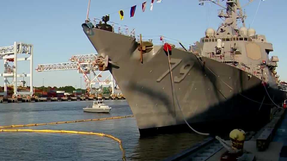 Navy destroyer arrives in Boston as Harborfest begins