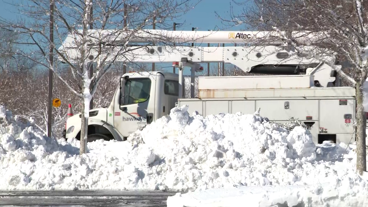 Thousands could be without power for days in parts of Mass. after blizzard