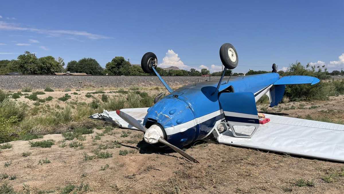 Plane flips over after crash in Valencia County