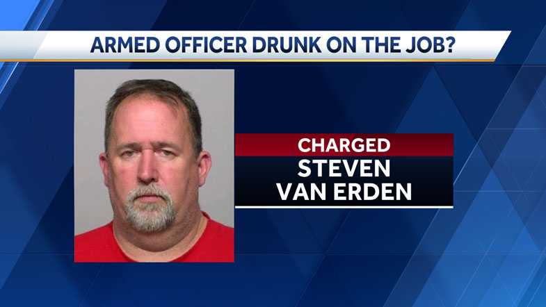 Armed Milwaukee officer accused of being drunk on job